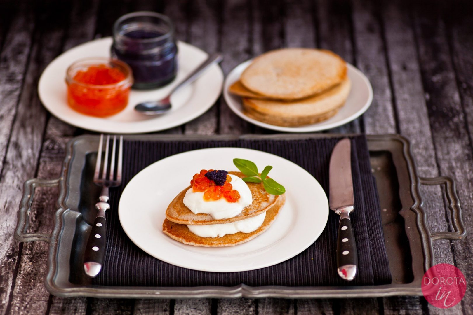 Bliny z kawiorem przepis | Dorota Kamińska