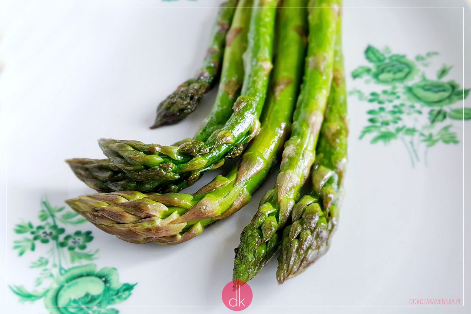 Szparagi pieczone przepis | Dorota Kamińska